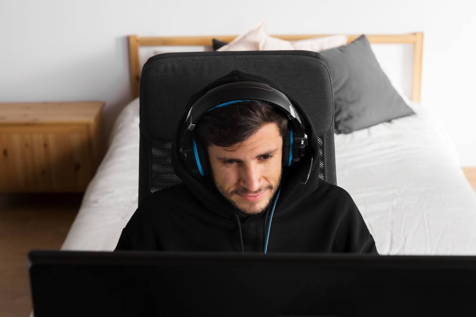 How To Make Money On CS2