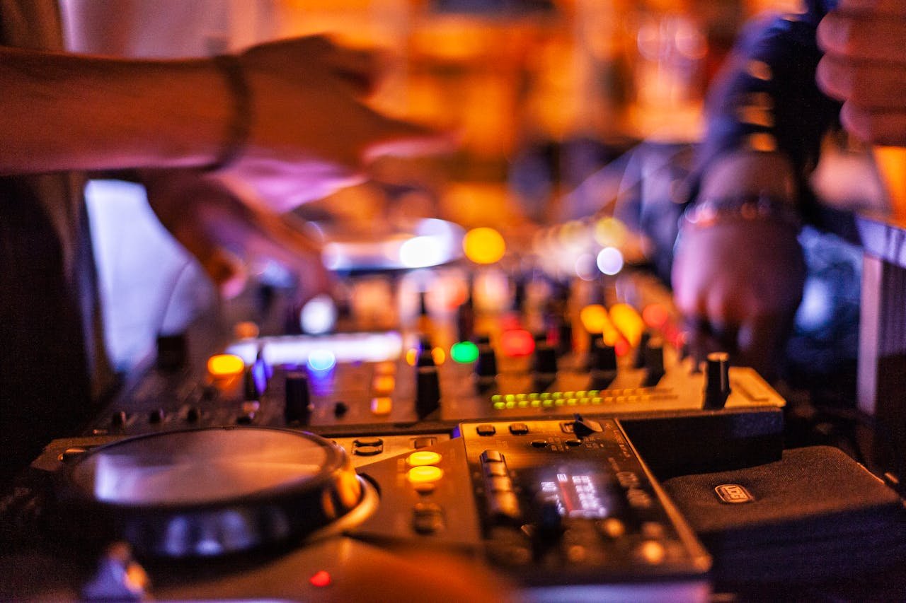 Techno Music and Its Spiritual Effects on the Mind