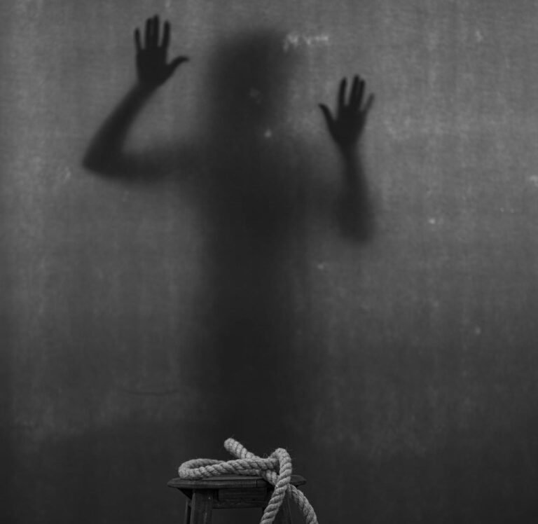 Inappropriate Dreams About Family Members and Their Hidden Meaning