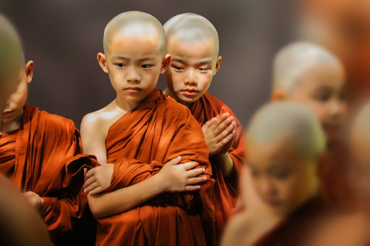 7 Spiritual Benefits of Shaving Your Head (Male & Female)
